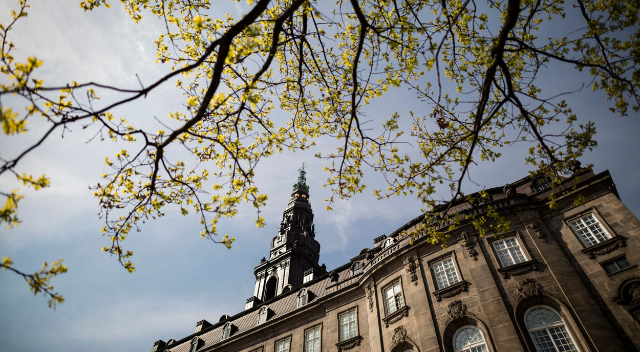 DOF (Dansk Oplysnings Forbund) - frie og uafhængige aftenskoler